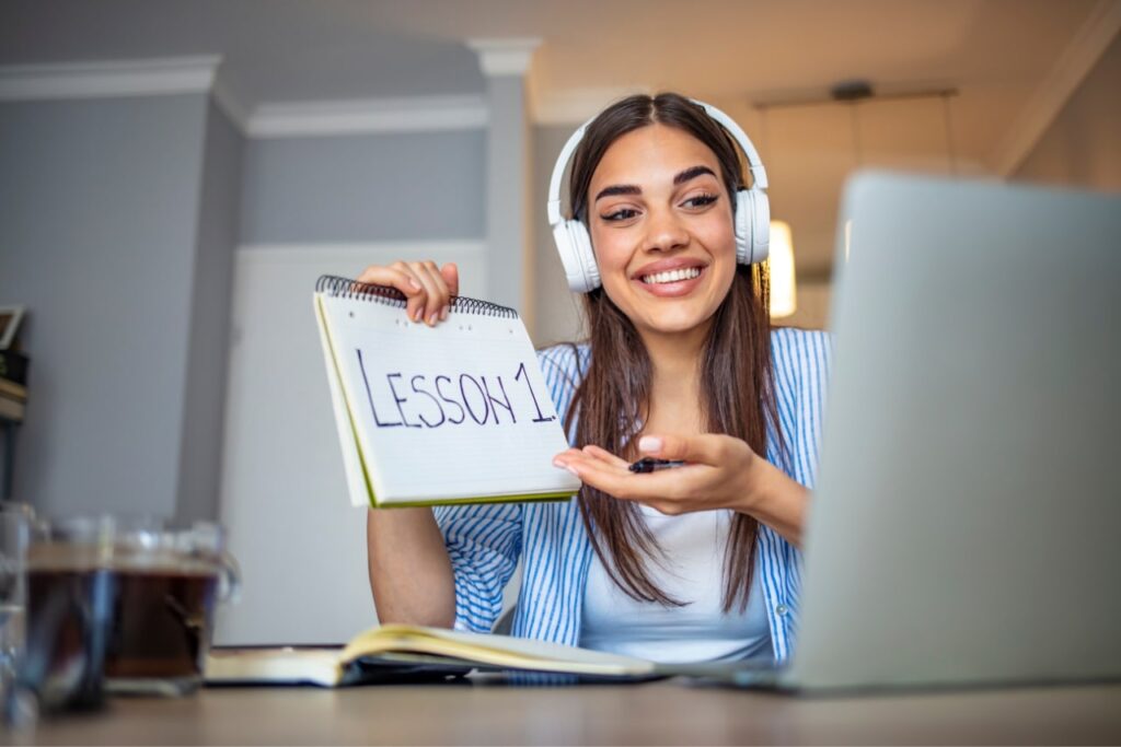 How to Start an Online Business With No Money: 15 Ideas