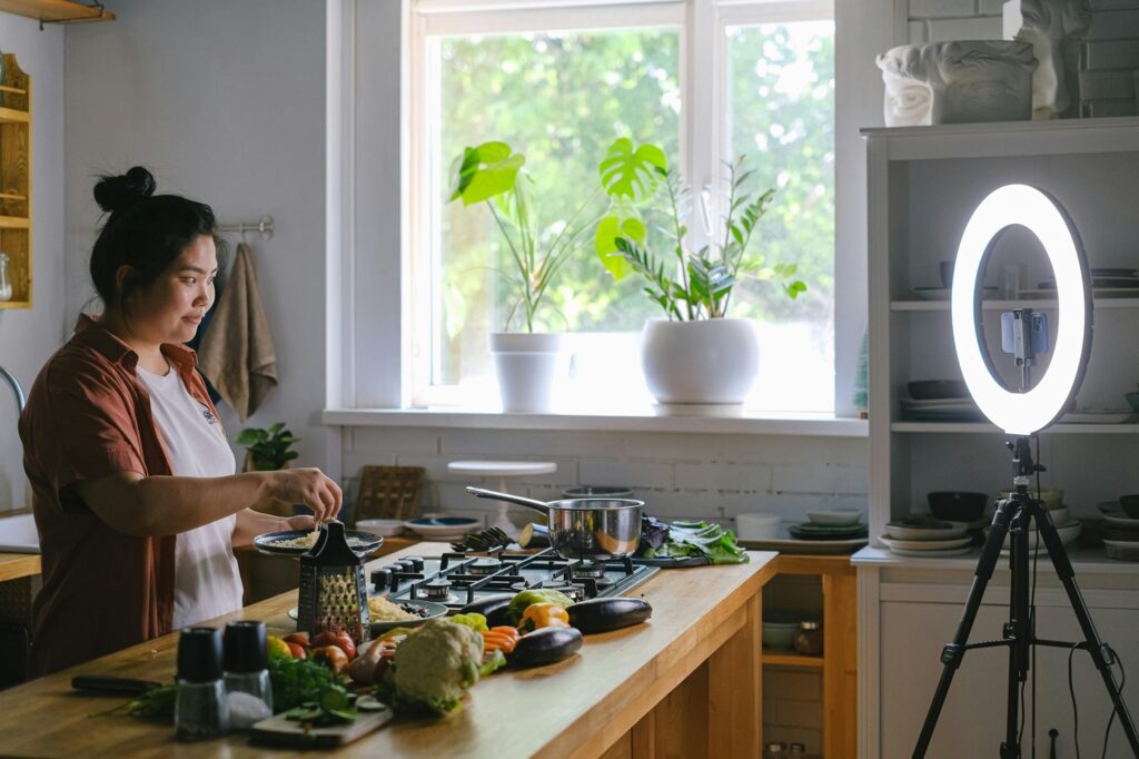 How to Make Money Cooking: 13 Fun Ways (Part Or Full Time)