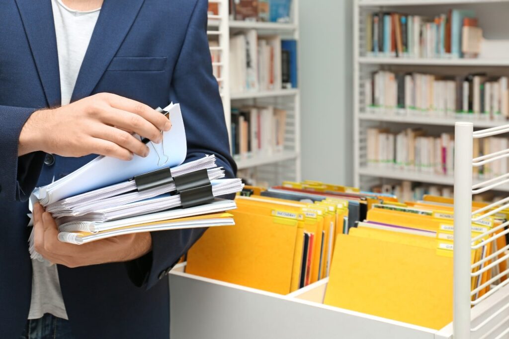 How to Get a Business License: Full Guide (+ Tips By State)