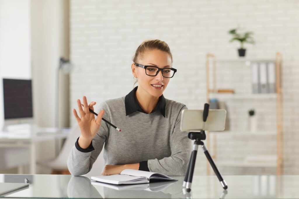 What Is an Infopreneur? (+ 9 Creative Ideas to Start in 2026)