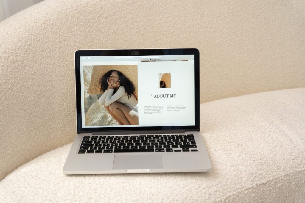 How to Make a Resume Website (+ Tips to Impress Employers)
