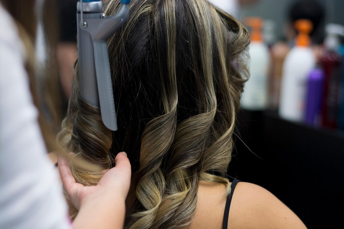 How to Become a Personal Stylist Without Experience