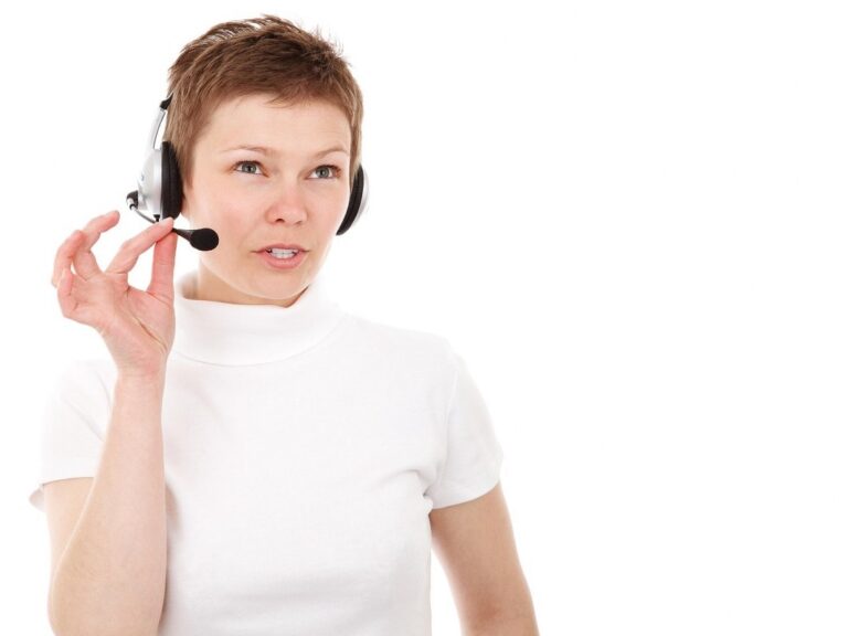How to Become a Travel Agent from Home & Start Earning Fast