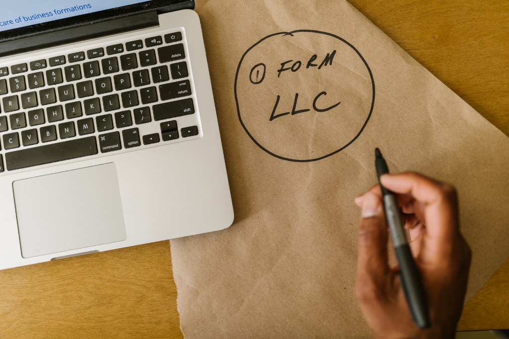 How to Change Registered Agent on an LLC (In 3 Steps)